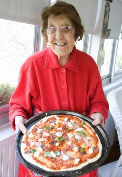 Pizza - Great Depression Cooking - 91 year old Clara Cannucciari ...