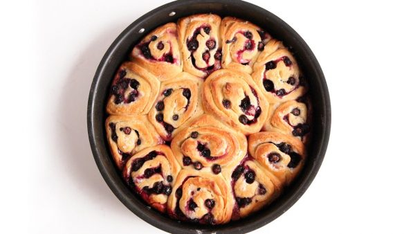 Lemon Blueberry Rolls Recipe - everybodylovesitalian.com