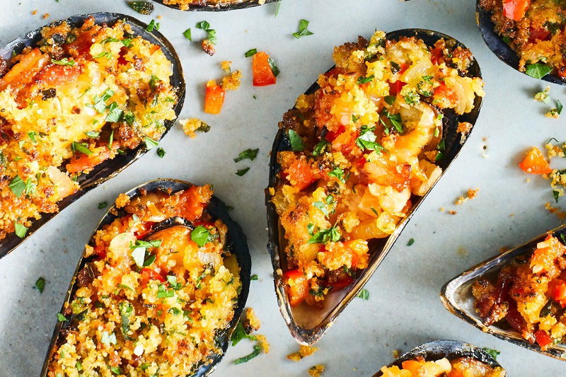 Mussel gratin recipe - everybodylovesitalian.com