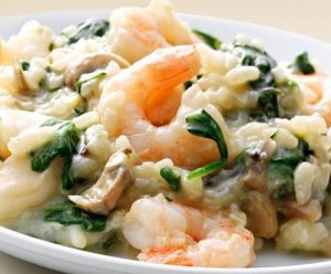 Shrimp Risotto with Spinach and Basil - everybodylovesitalian.com