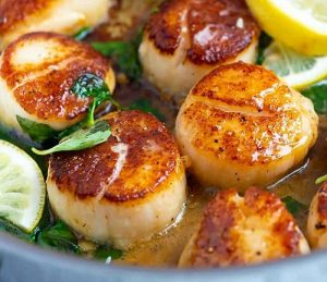 Scallops in Basil Sauce - everybodylovesitalian.com