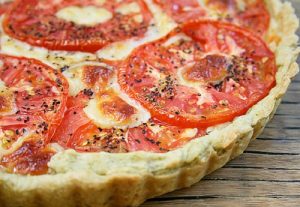 Fresh Tomato Tart with Basil Garlic Crust - everybodylovesitalian.com