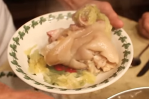 Pig Feet and Cabbage Recipe - everybodylovesitalian.com
