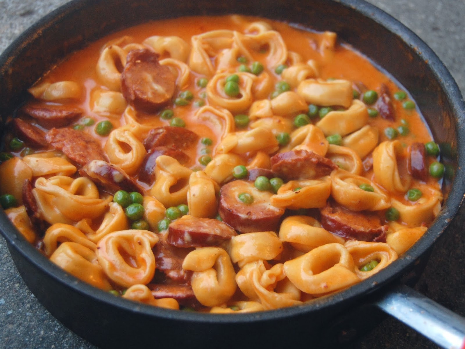 Smoked Sausage Tortellini Skillet - everybodylovesitalian.com